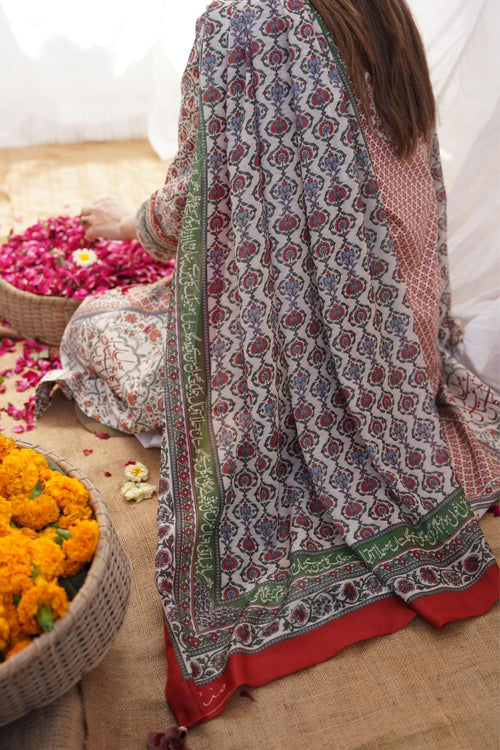 Dupattas For Women Online In Pakistan | Manto