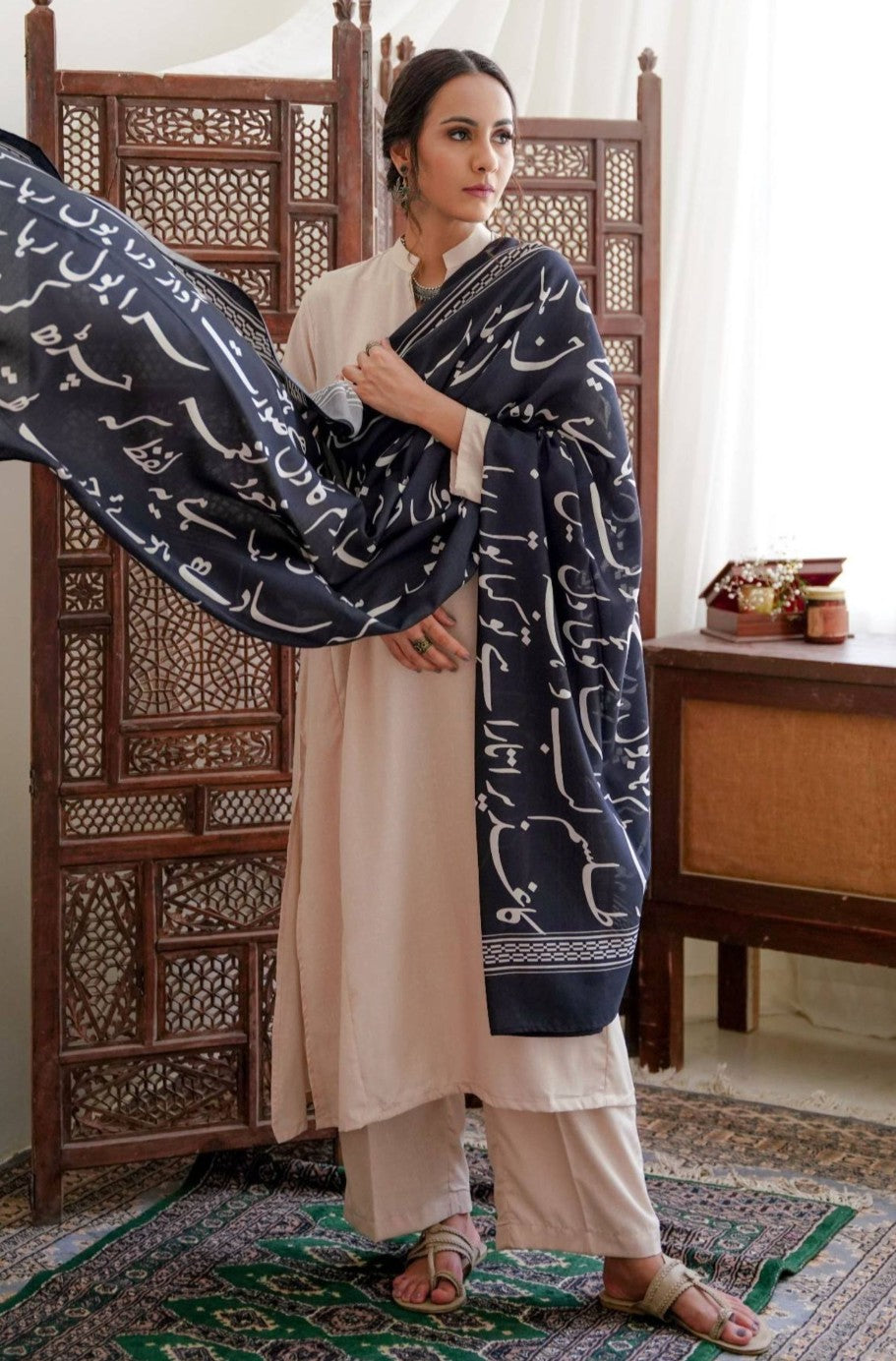 Black Bol Odhni – Manto