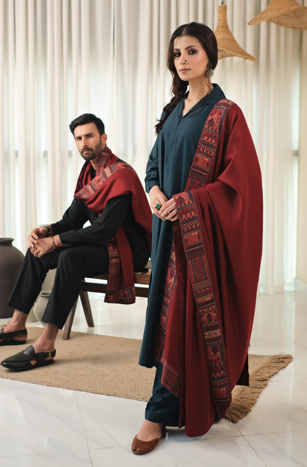 Manzil Shawl - Maroon – Manto