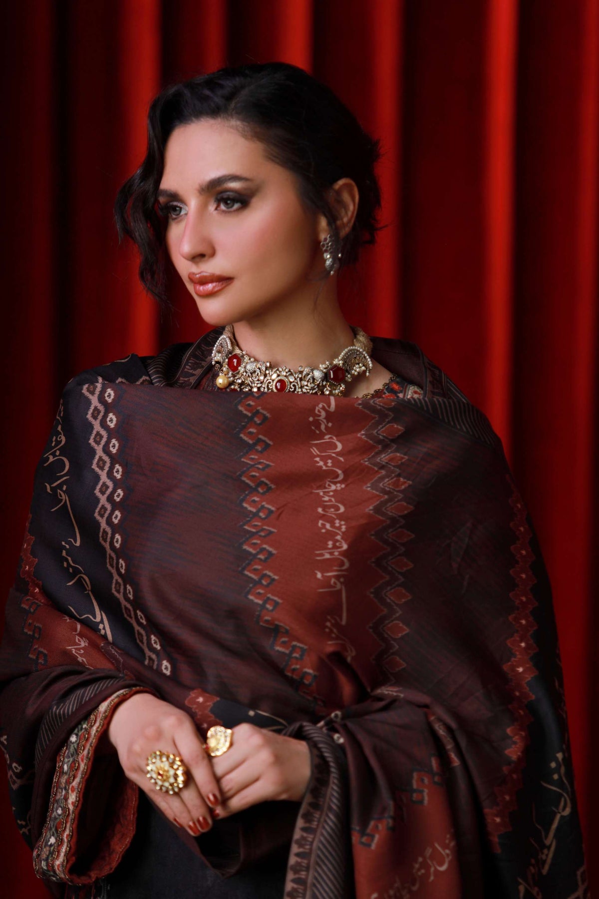 Dupattas For Women Online In Pakistan | Manto